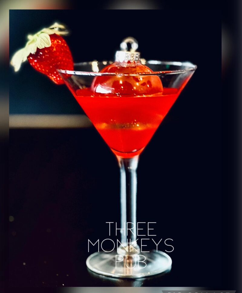 Food & Drink Specials - Three Monkeys Pub
